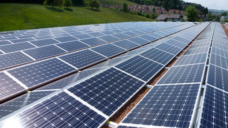 Framed glass-glass high-performance modules - Megasol Energie AG